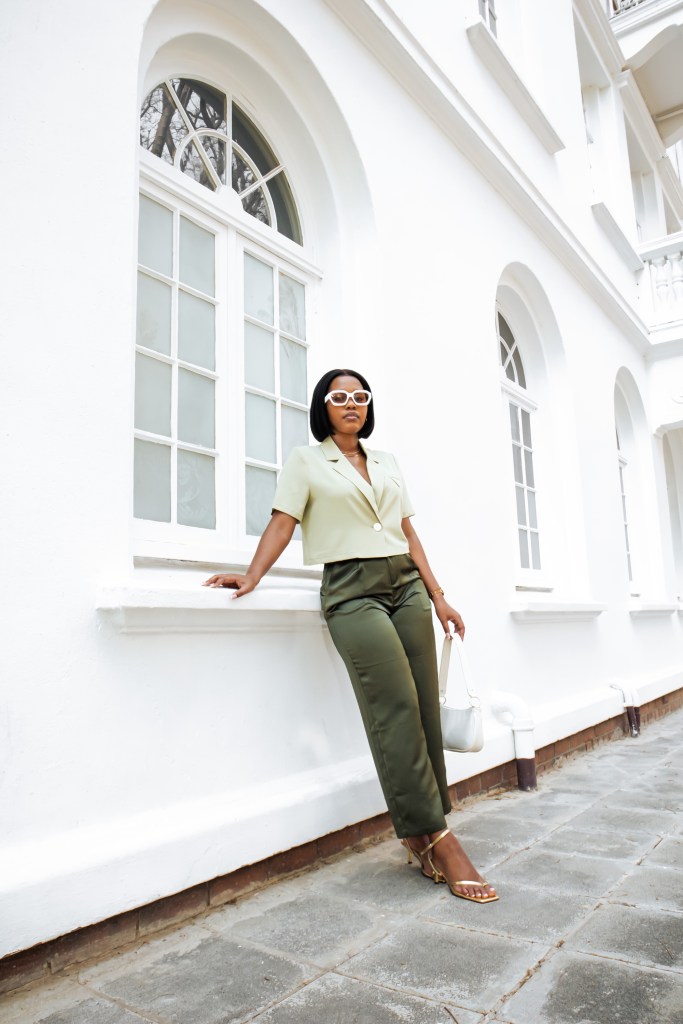 ALORA – FASHION | STYLE | QUALITY | DETAIL