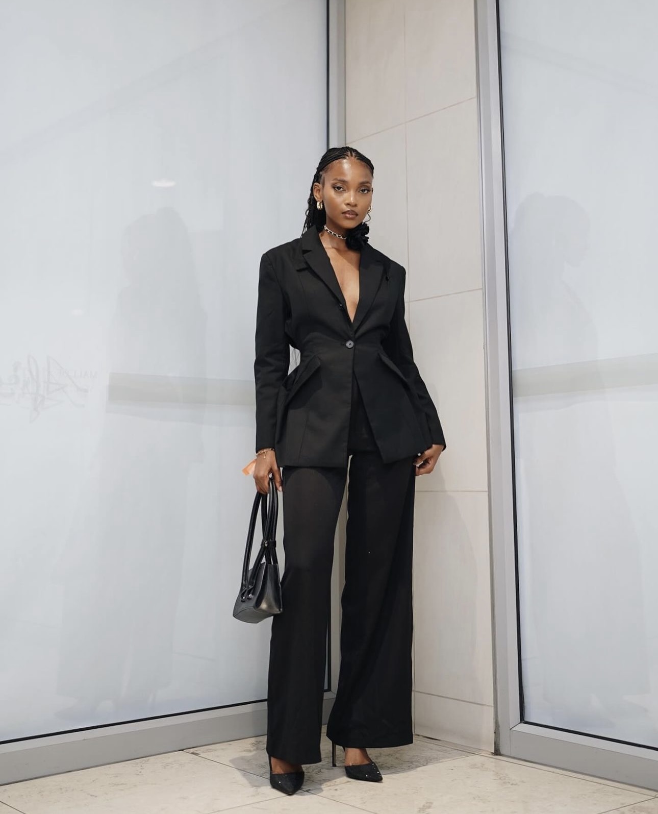 ALORA – CURATED DESIGNS